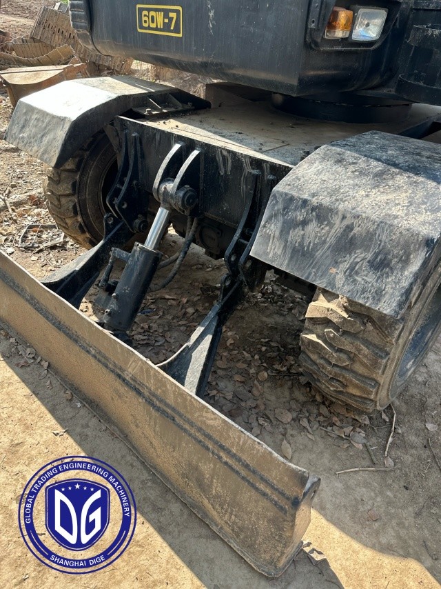 Hyundai HW60-7 Used Wheel Excavator | 6Ton Hydraulic Machine