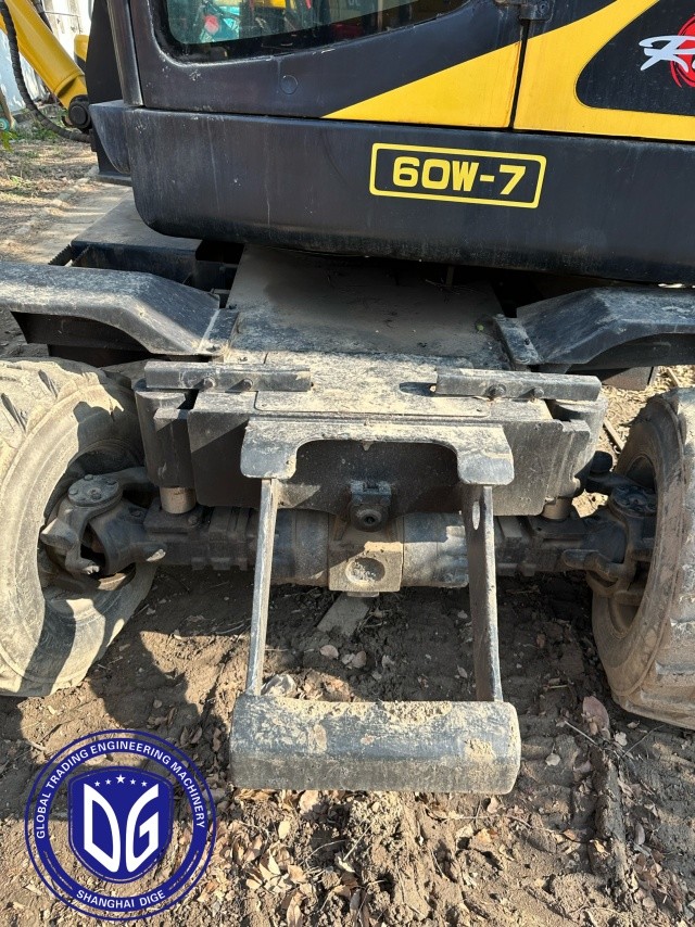 Hyundai HW60-7 Used Wheel Excavator | 6Ton Hydraulic Machine